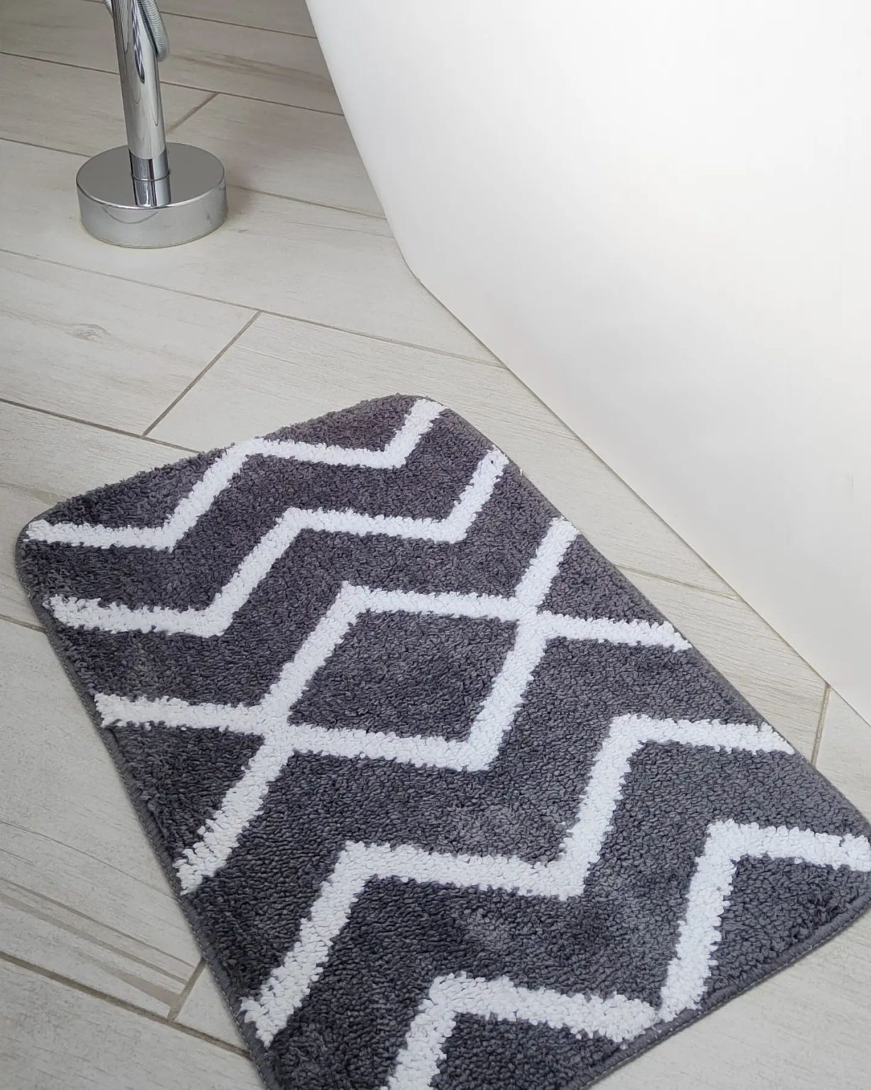 28 Bathroom Rug Ideas to Elevate Your Space with Style and Comfort ...