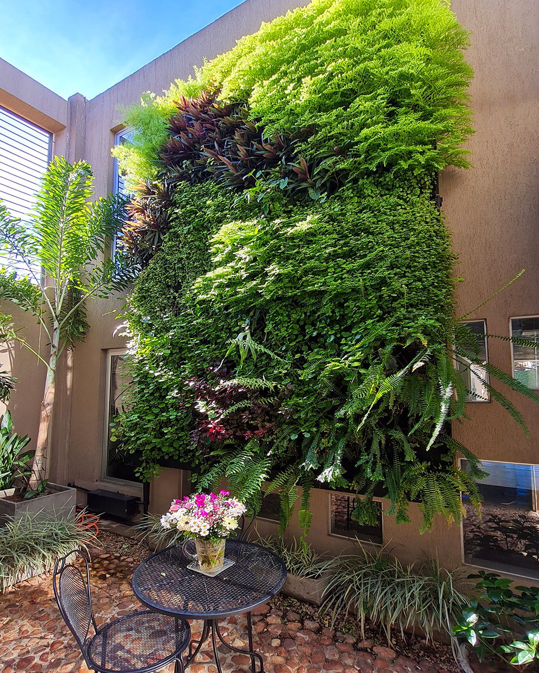 29 Vertical Garden Ideas to Transform Your Small Spaces into Green ...