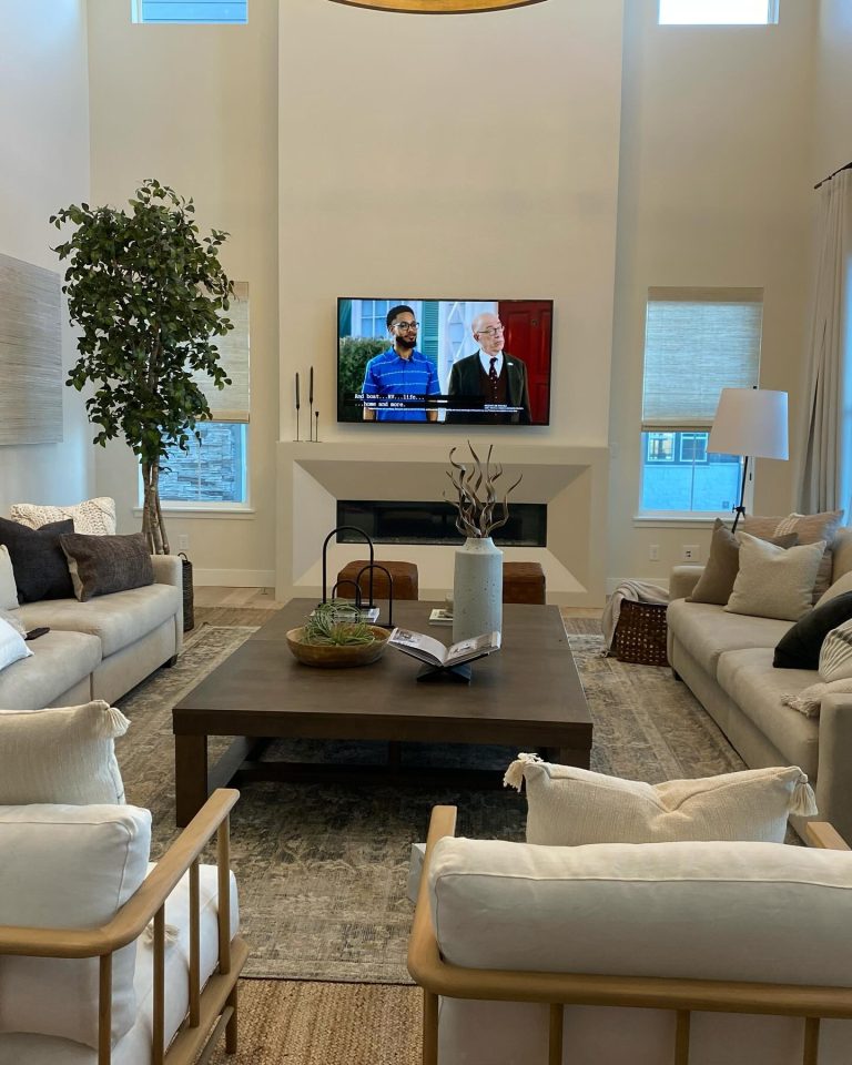 28 Windows Ideas for Living Rooms: Enhance Style and Functionality ...