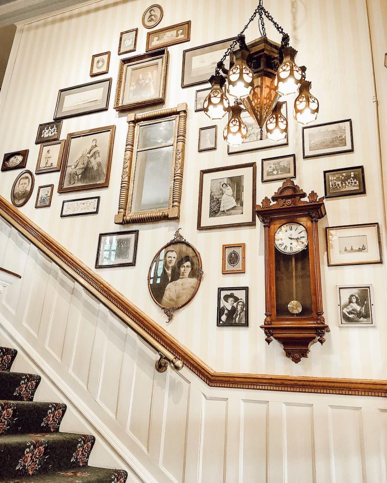 37 Gallery Wall Ideas 2025: Transform Your Space with Creative and ...
