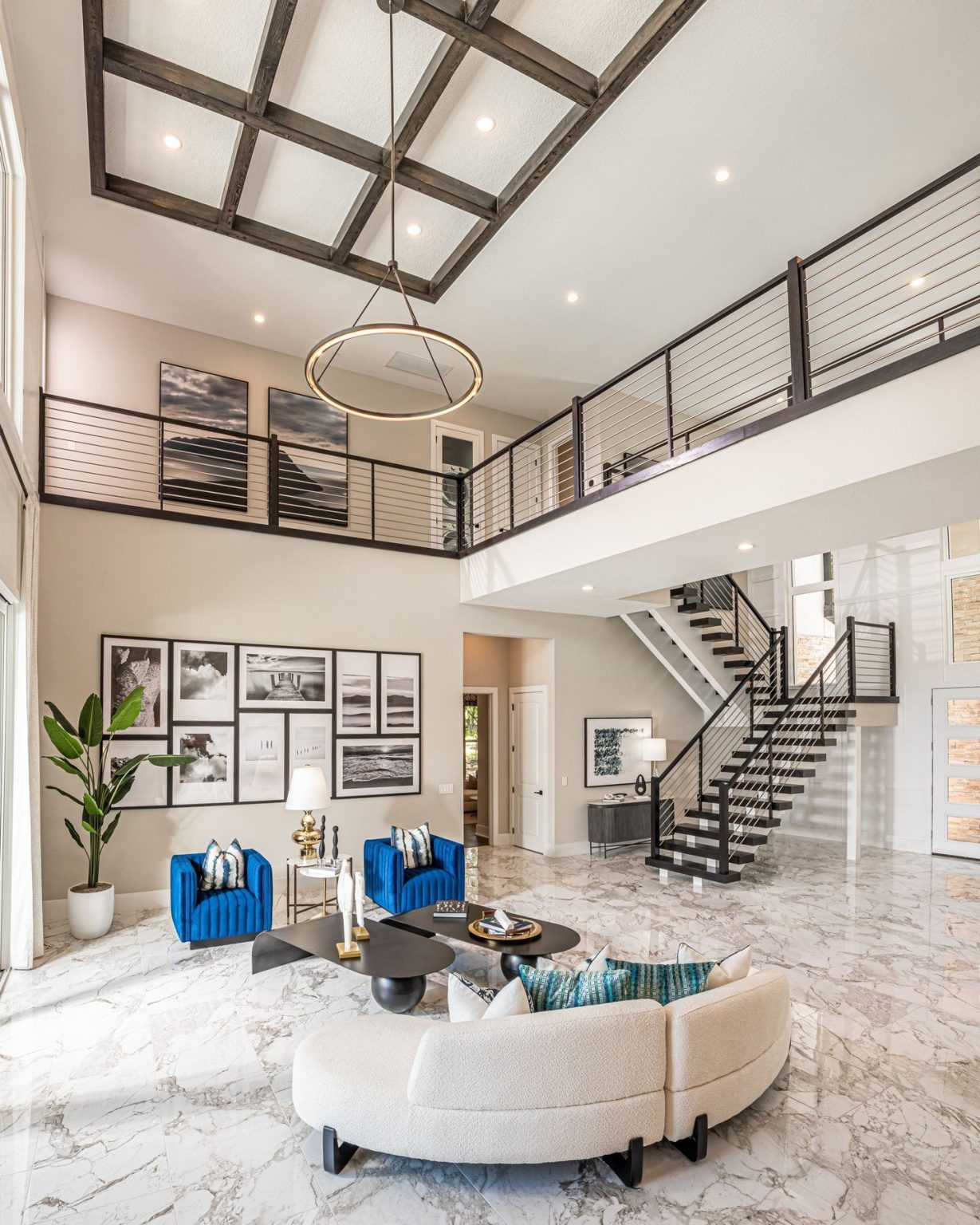 21 Tall Wall Decor Ideas to Elevate Your Home’s Aesthetic - placeideal.com