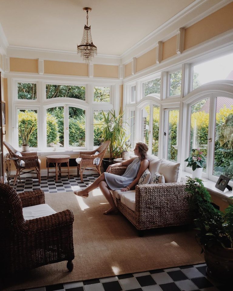 30 Stunning Sunroom Ideas: Transform Your Home with Elegant and Cozy ...