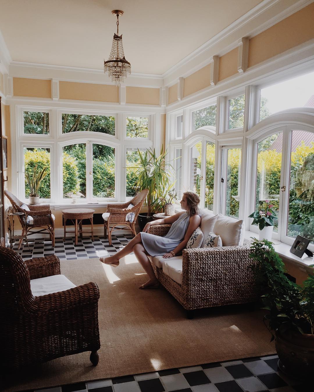 30 Stunning Sunroom Ideas: Transform Your Home with Elegant and Cozy ...