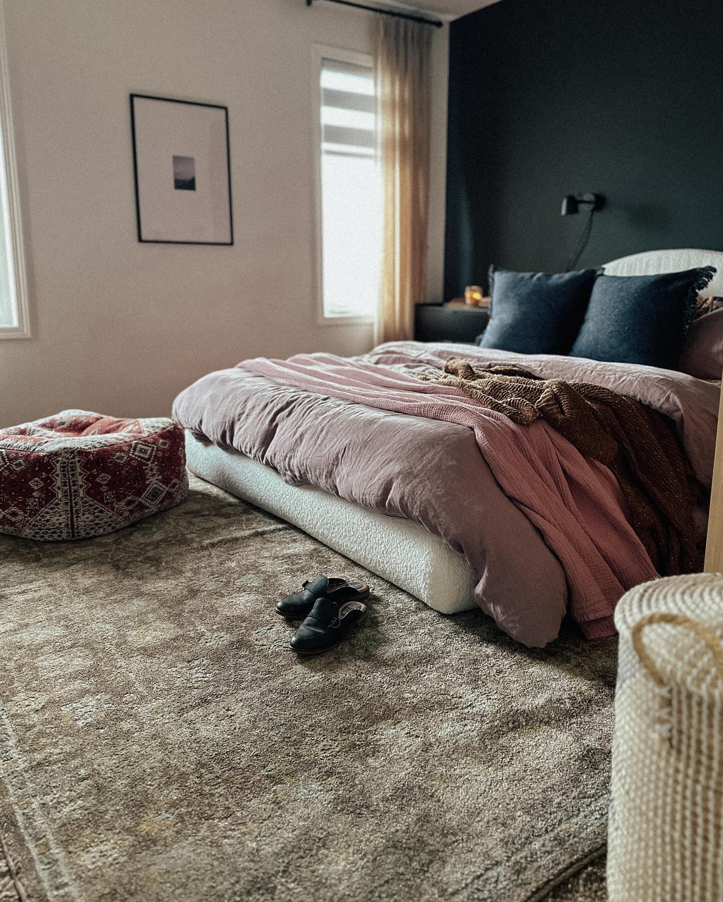 30 Rug Ideas for Bedroom: Stylish & Cozy Designs to Transform Your ...