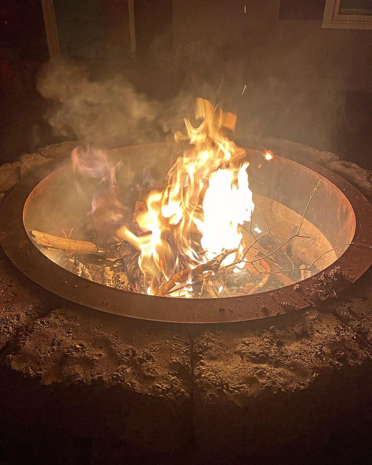 24 Outdoor Fire Pit Designs: Transform Your Backyard into a Cozy ...