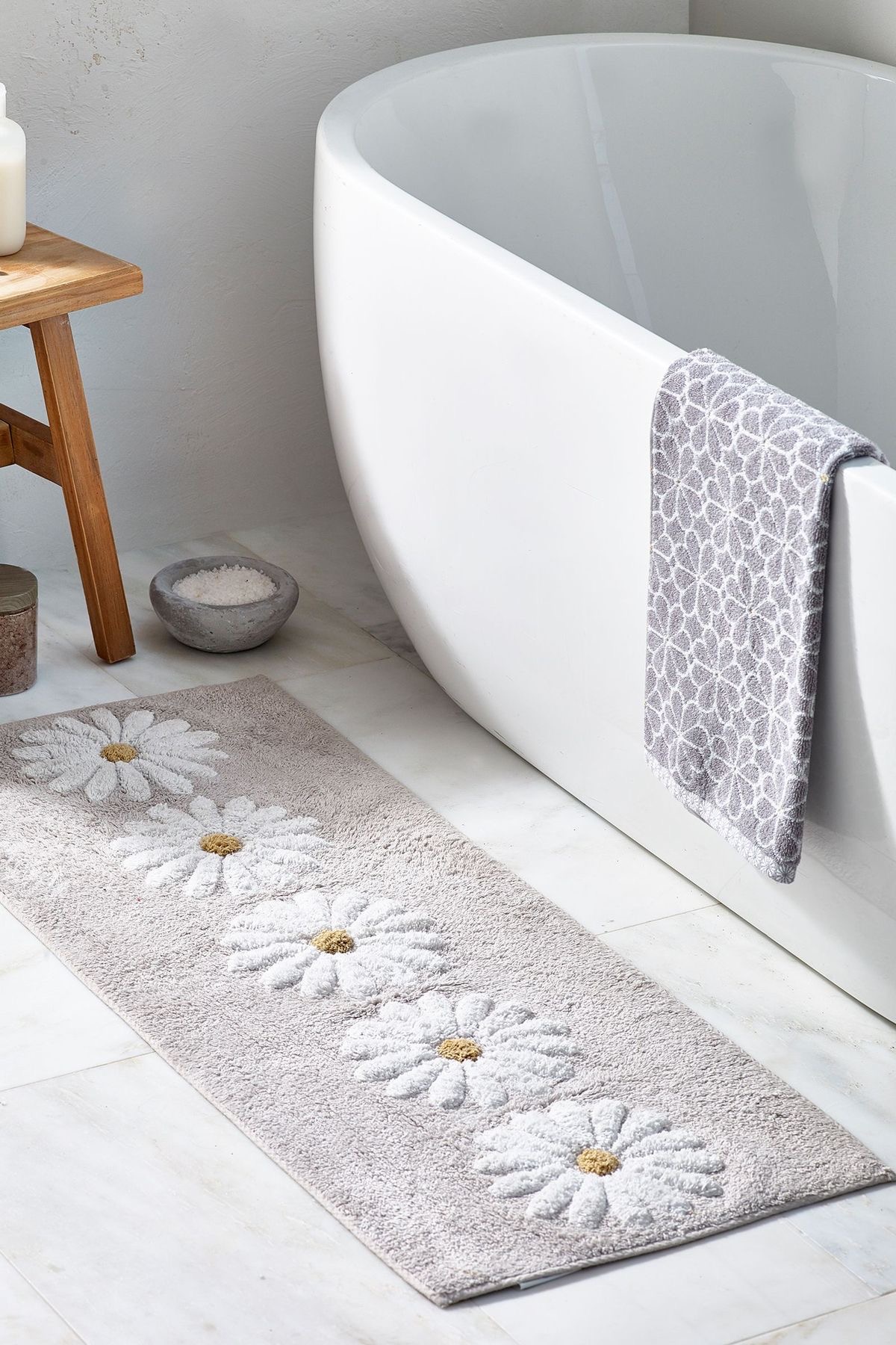 28 Bathroom Rug Ideas to Elevate Your Space with Style and Comfort ...