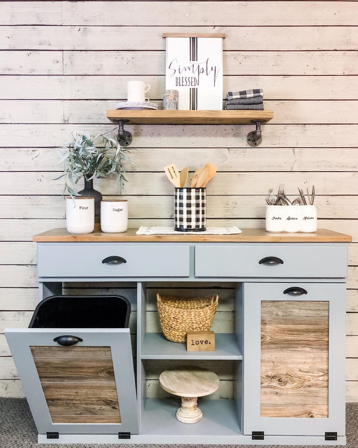 25 Kitchen Trash Can Ideas That Will Transform Your Space - placeideal.com