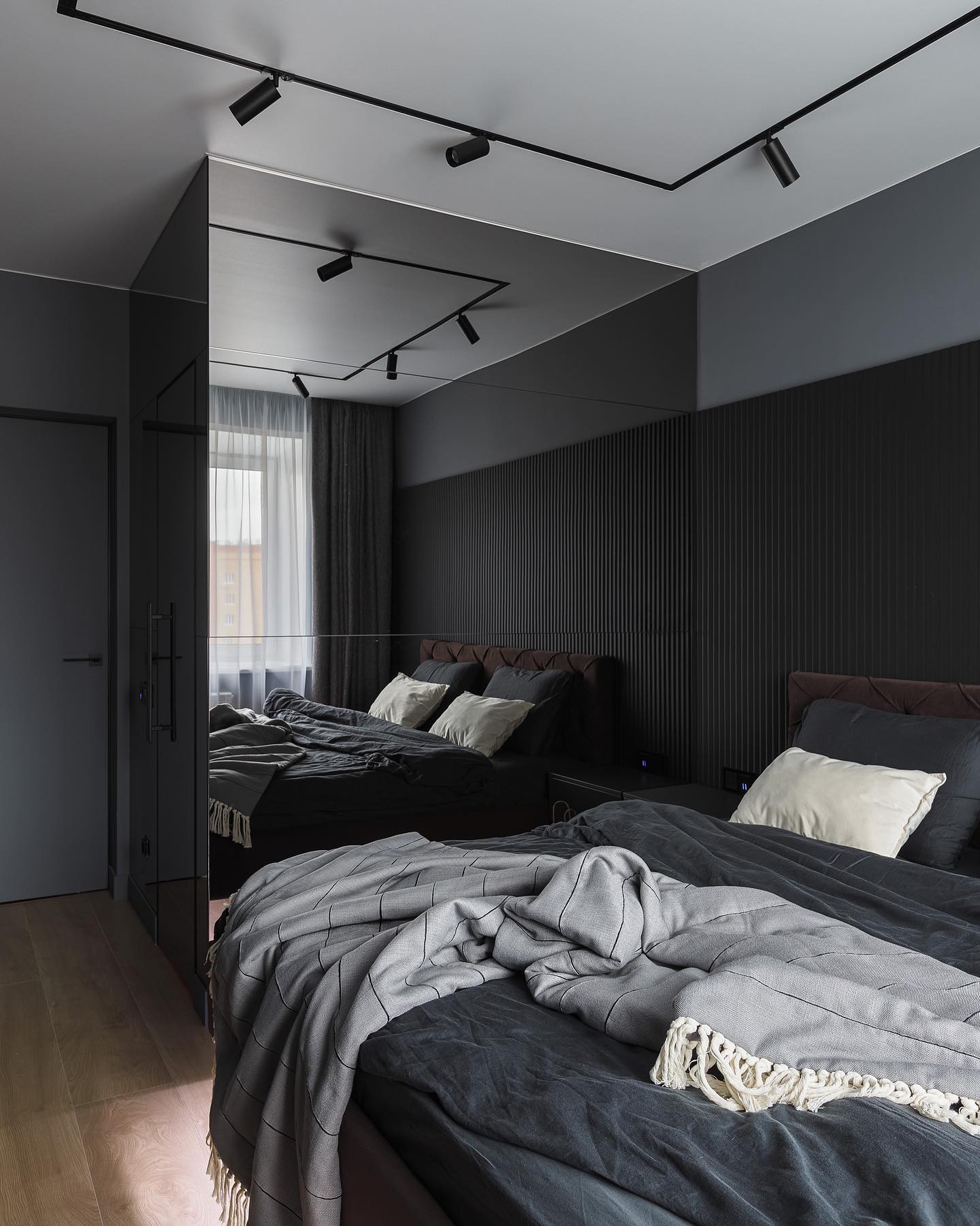 Transform Your Space with 35 Dark Bedroom Ideas for a Luxurious and ...