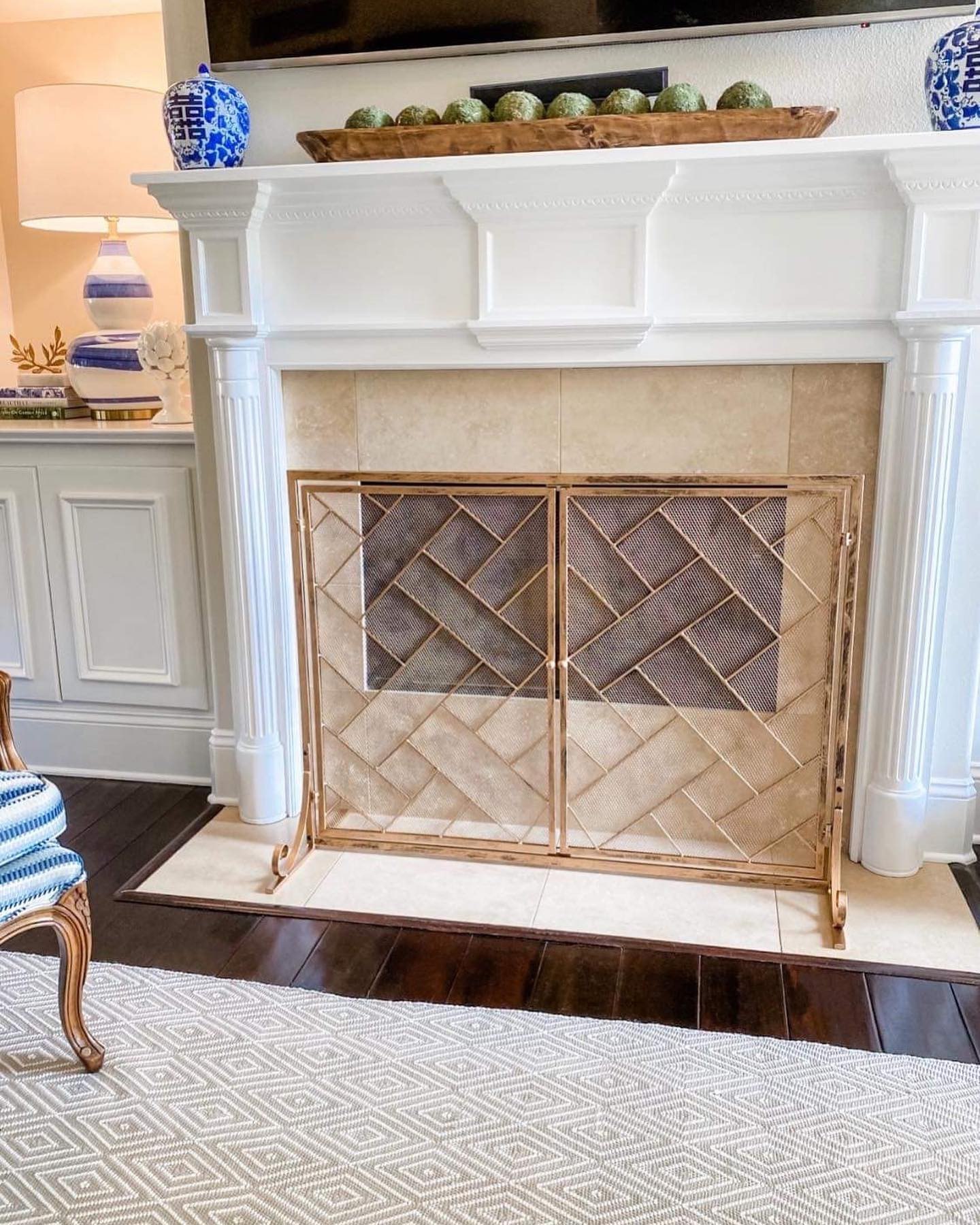 25 Fireplace Screen Ideas to Enhance Your Home's Warmth and Style ...
