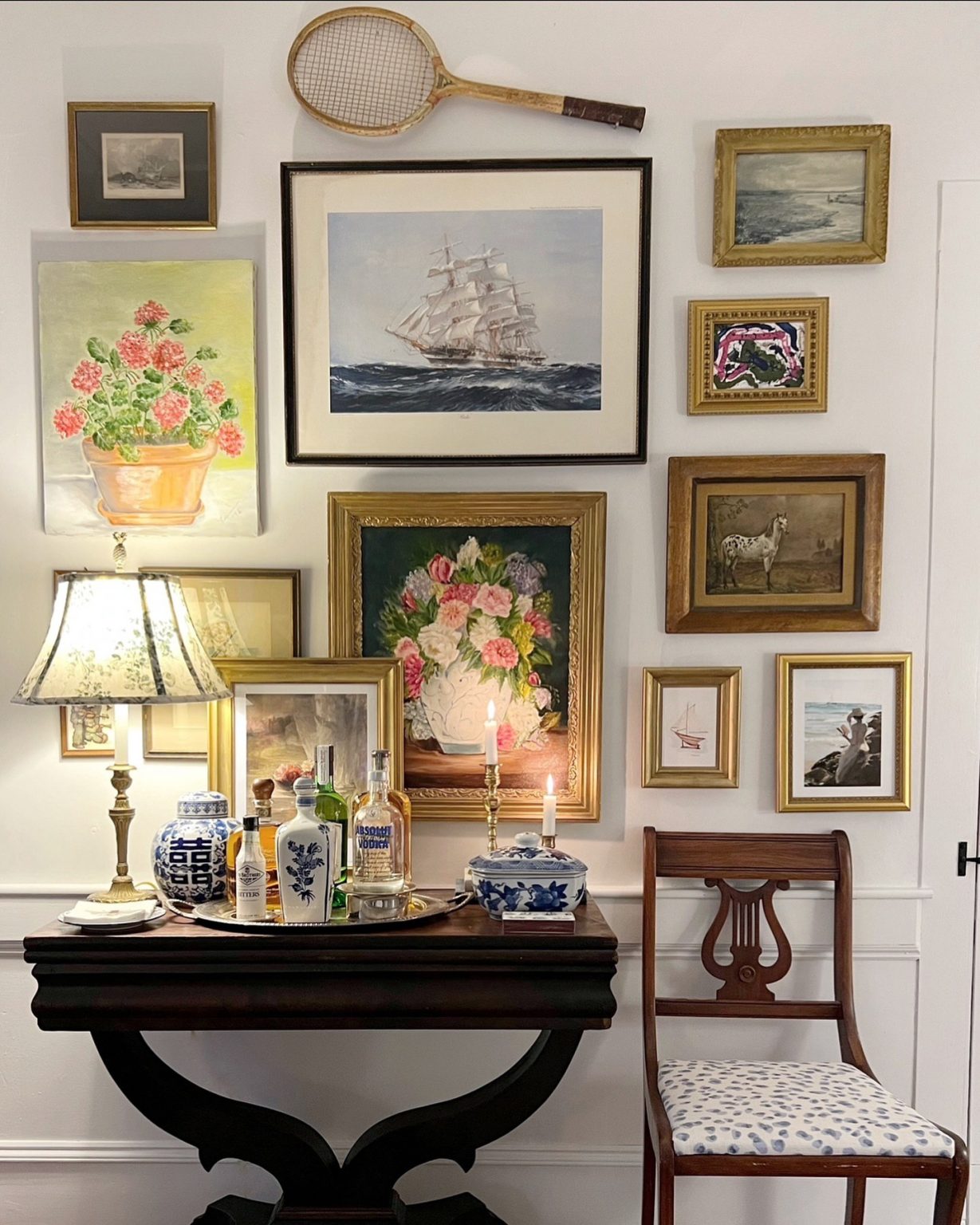 37 Gallery Wall Ideas 2025: Transform Your Space with Creative and ...