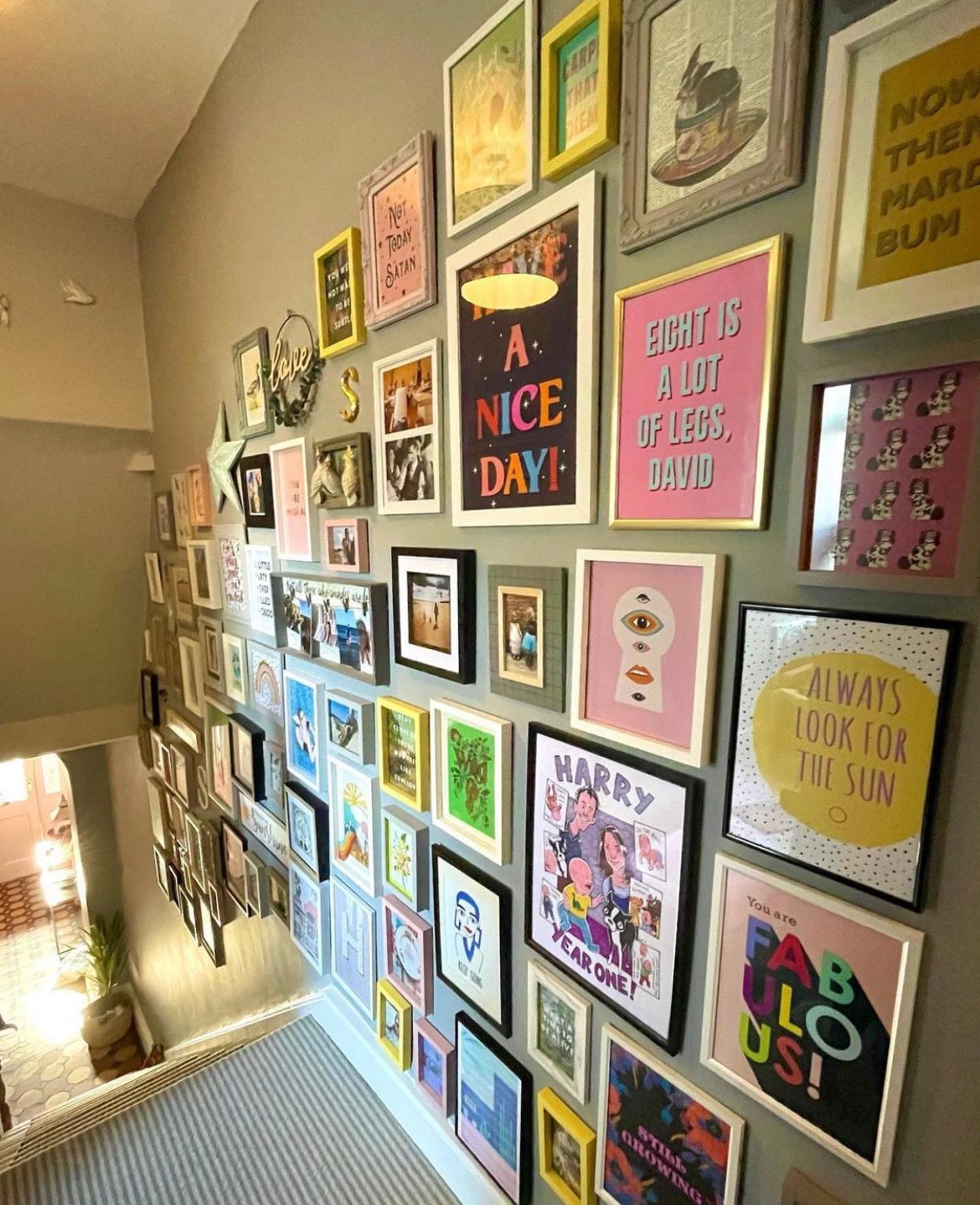 37 Gallery Wall Ideas 2025: Transform Your Space with Creative and ...
