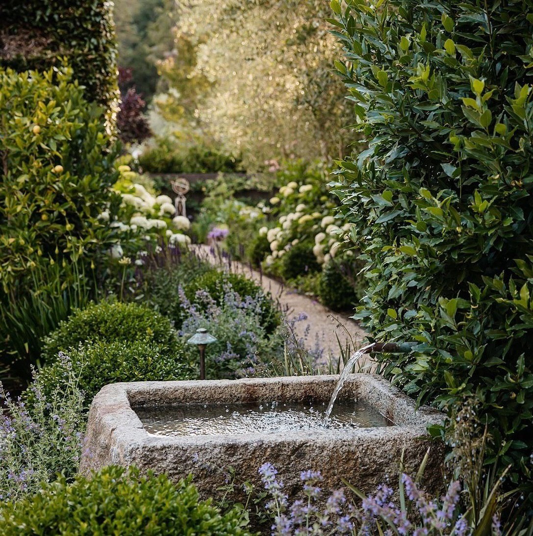 24 Stunning Water Features in the Garden to Transform Your Outdoor ...