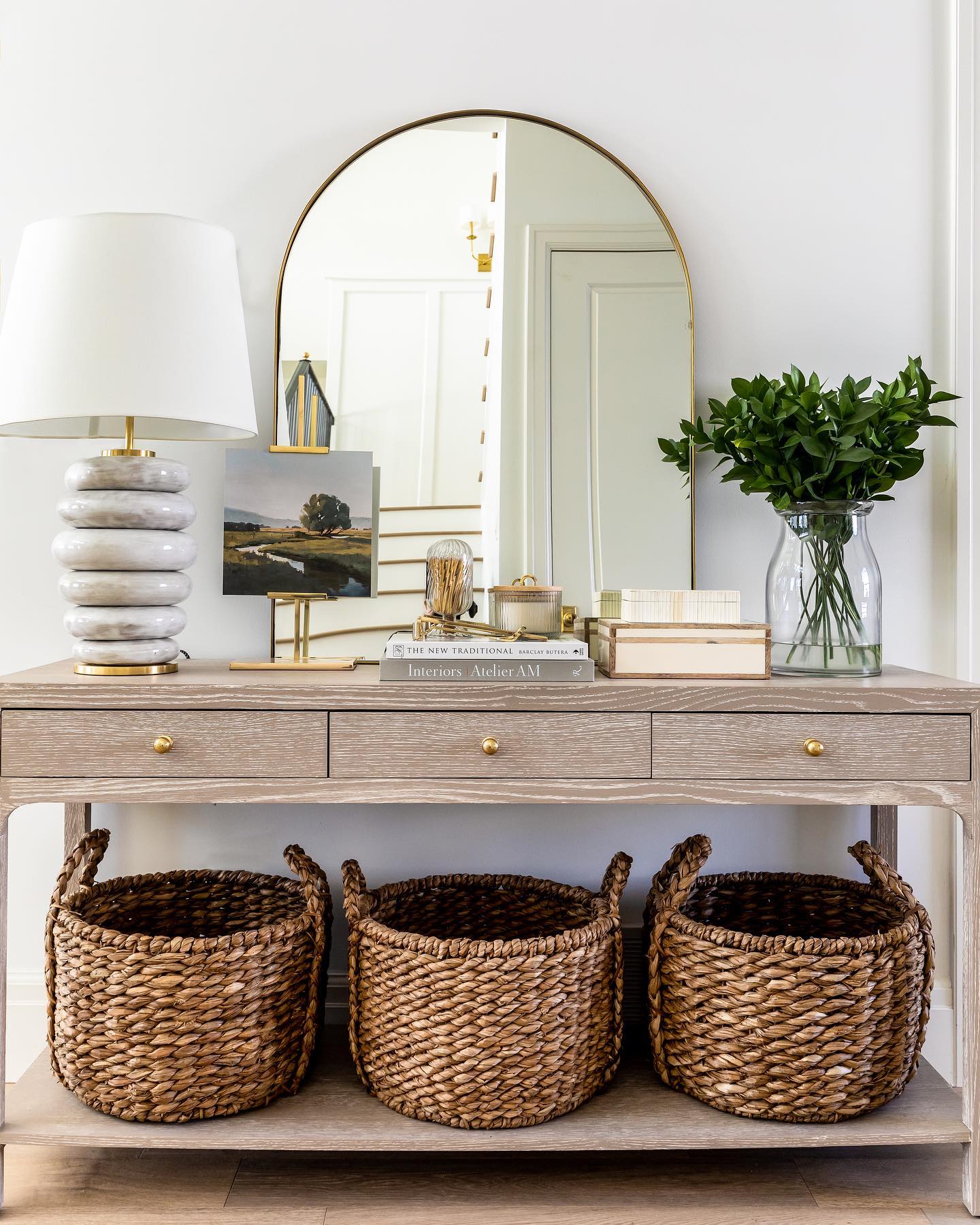 26 Stylish Console Table Ideas for Entryways and Living Rooms ...