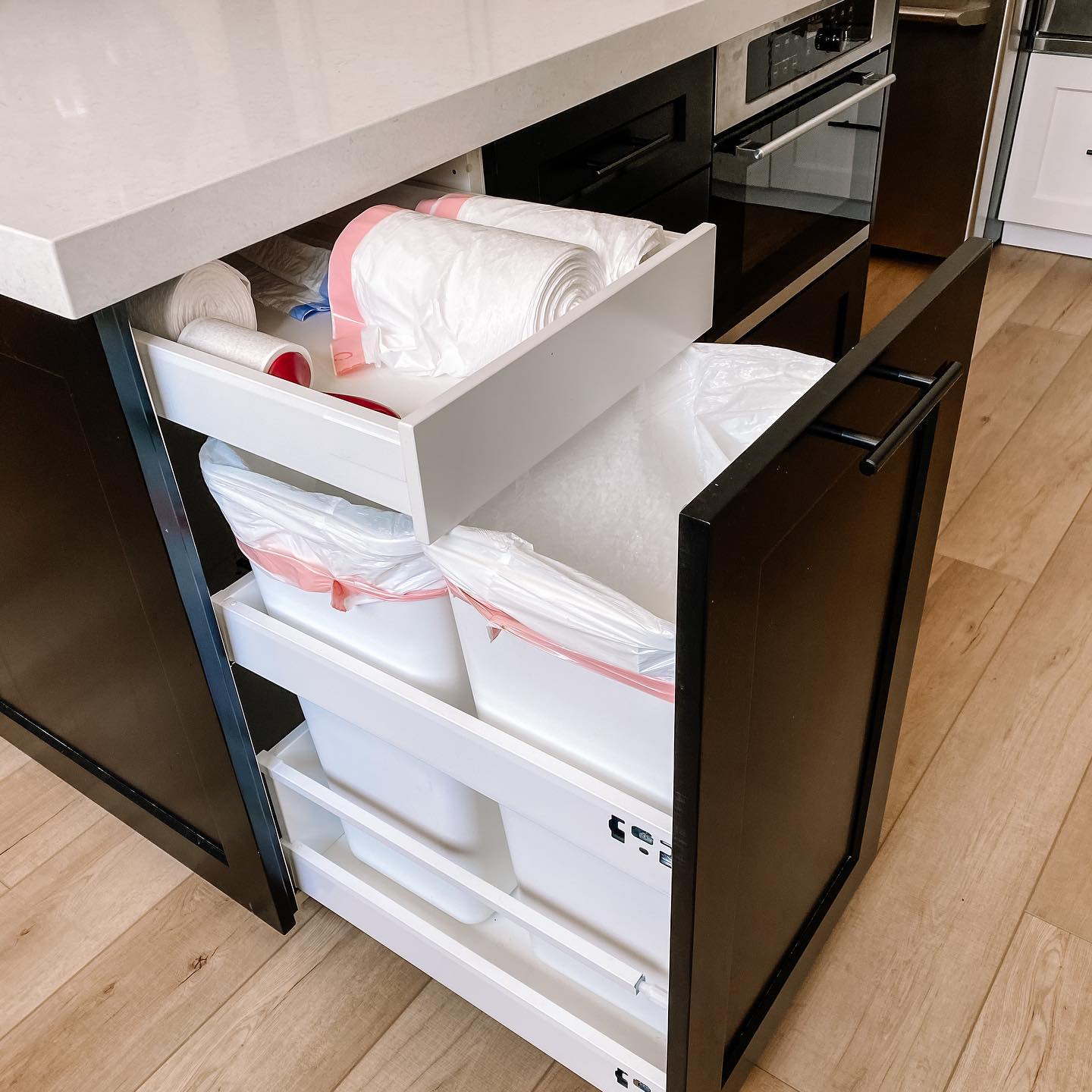 25 Kitchen Trash Can Ideas That Will Transform Your Space - placeideal.com