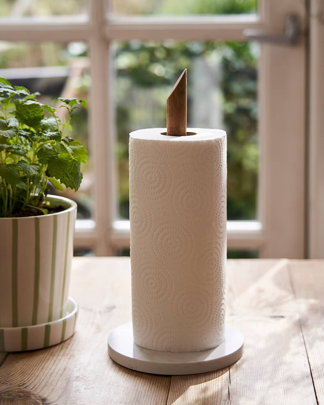 33 Unique Paper Towel Holder Ideas to Elevate Your Kitchen Decor ...