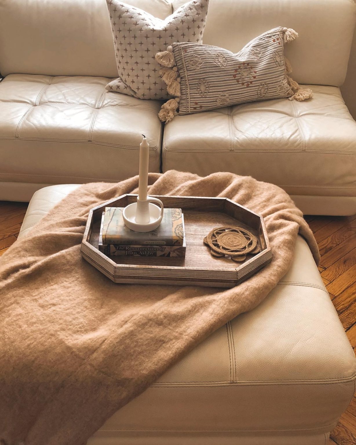 22 Ottoman Coffee Table Ideas: Stylish, Functional Designs for Every ...