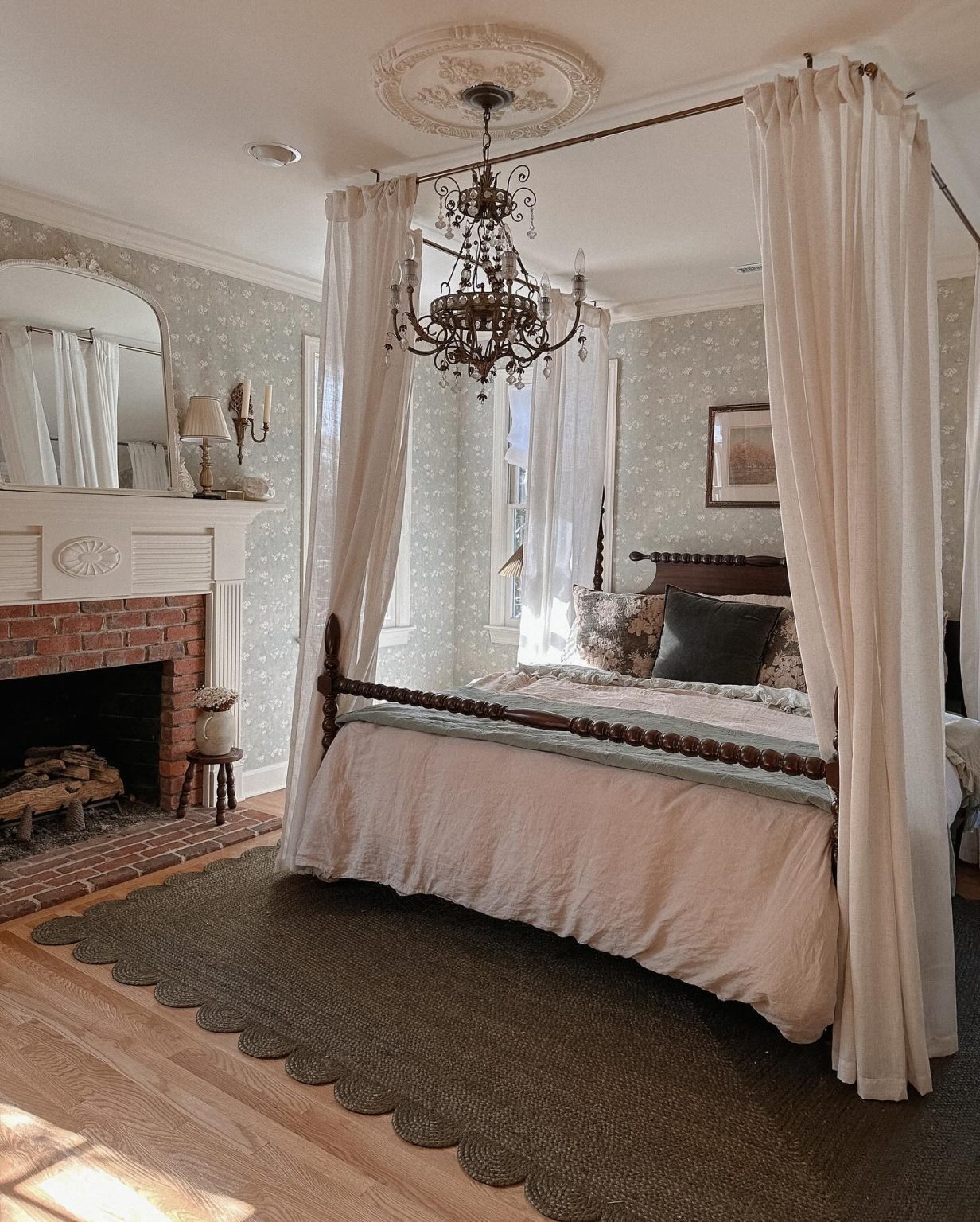 33 Canopy Bed Design Ideas: Transform Your Bedroom into a Luxurious ...