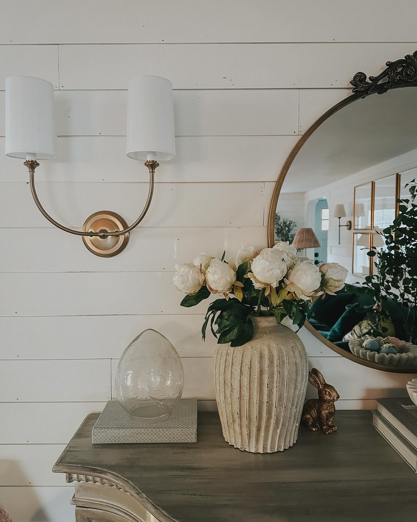 24 Inspiring Ideas for Decorating with Wrought Iron: Elevate Your Home ...