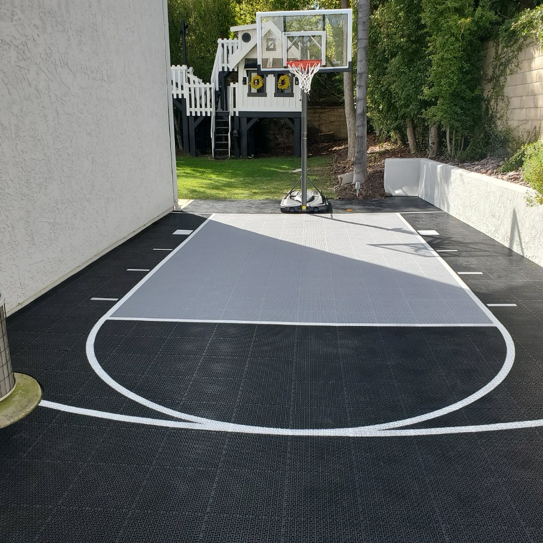 32 Backyard Basketball Court Ideas to Transform Your Outdoor Space ...