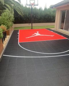 32 Backyard Basketball Court Ideas to Transform Your Outdoor Space ...