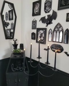 35 Gothic Decor Ideas to Transform Your Home into a Dark and Elegant ...