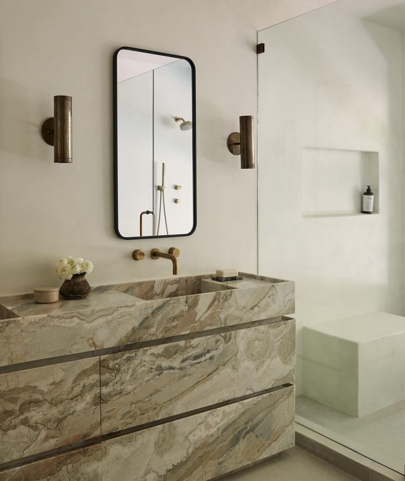 27 Stunning Marble Bathroom Ideas to Transform Your Space into a ...