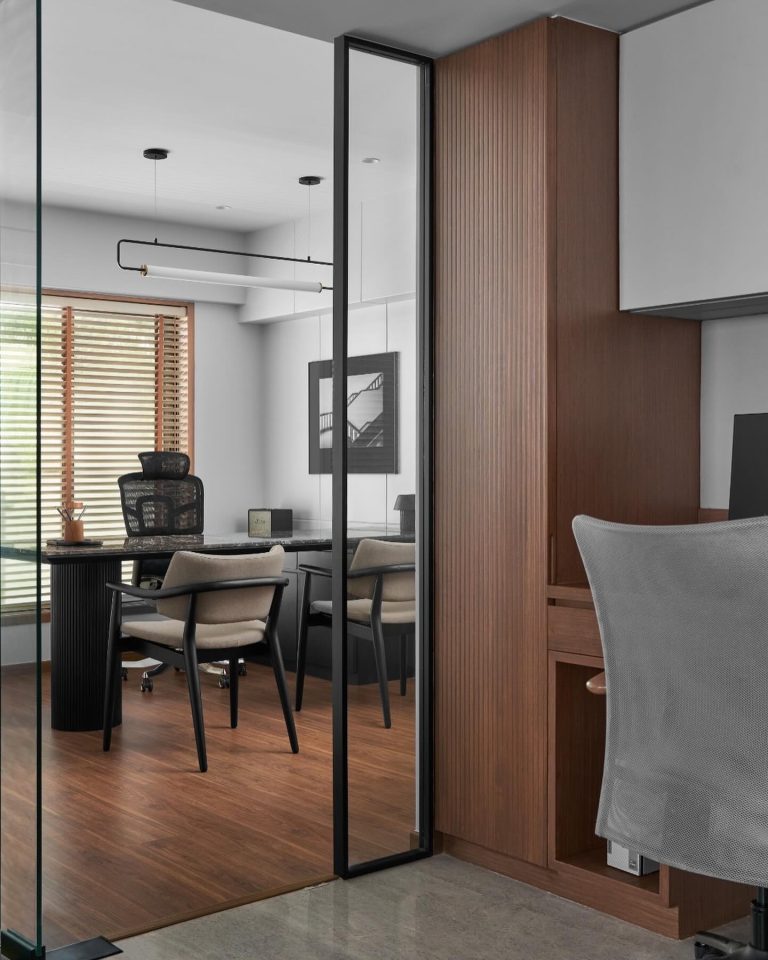 27 Minimalist Office Designs: Transform Your Workspace into a Modern ...