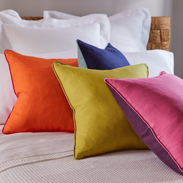 25 Colorful Throw Pillows to Transform Your Living Space with Style and Vibrancy - placeideal.com