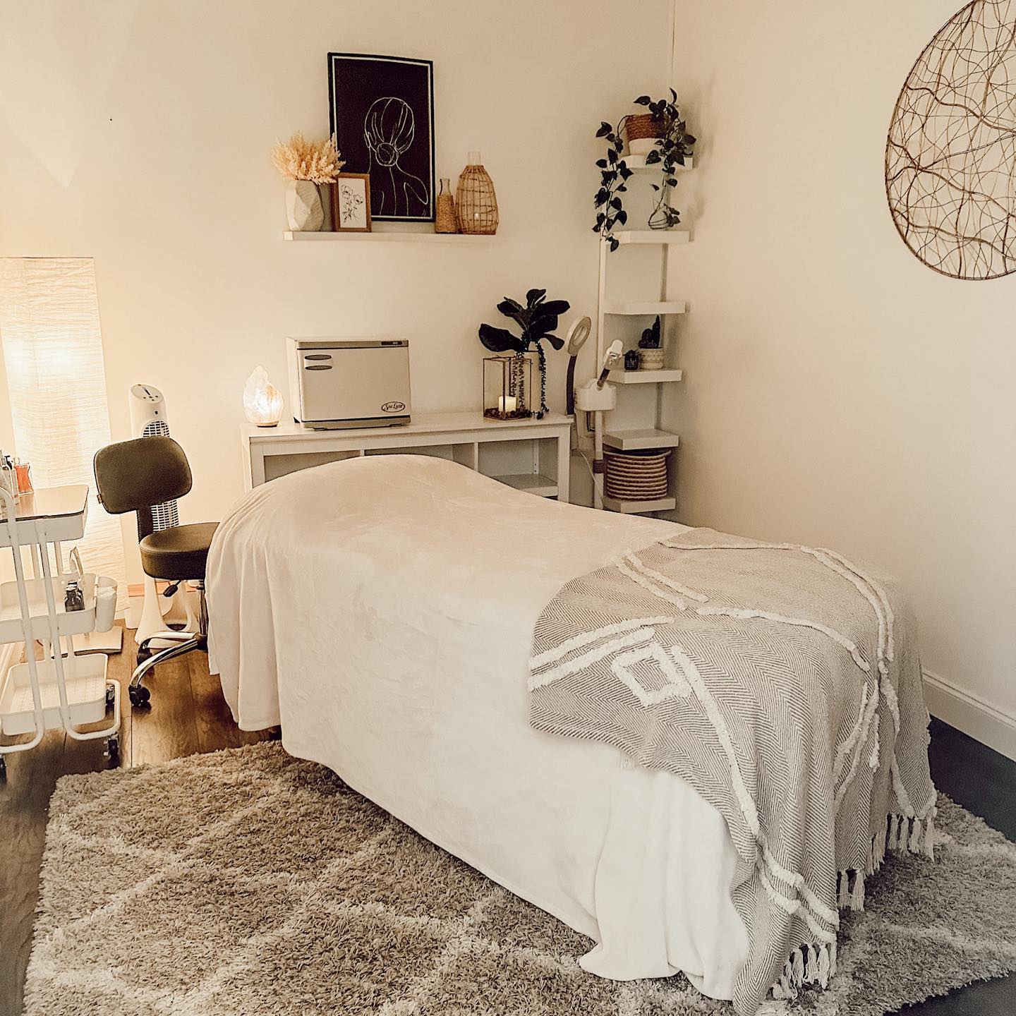35 Massage Room Ideas: Transform Your Space into a Relaxing Zen ...