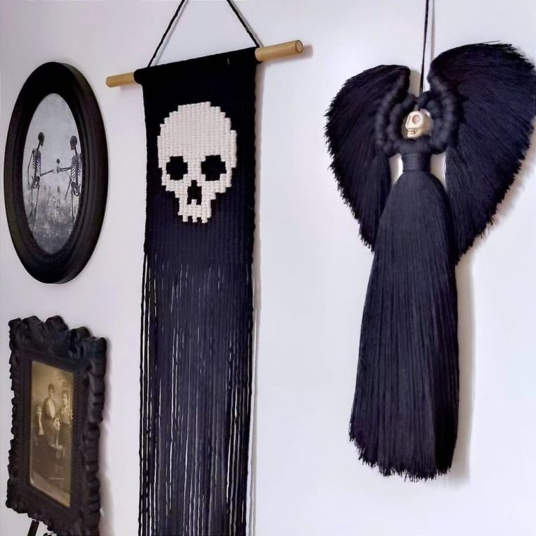 35 Gothic Decor Ideas to Transform Your Home into a Dark and Elegant ...