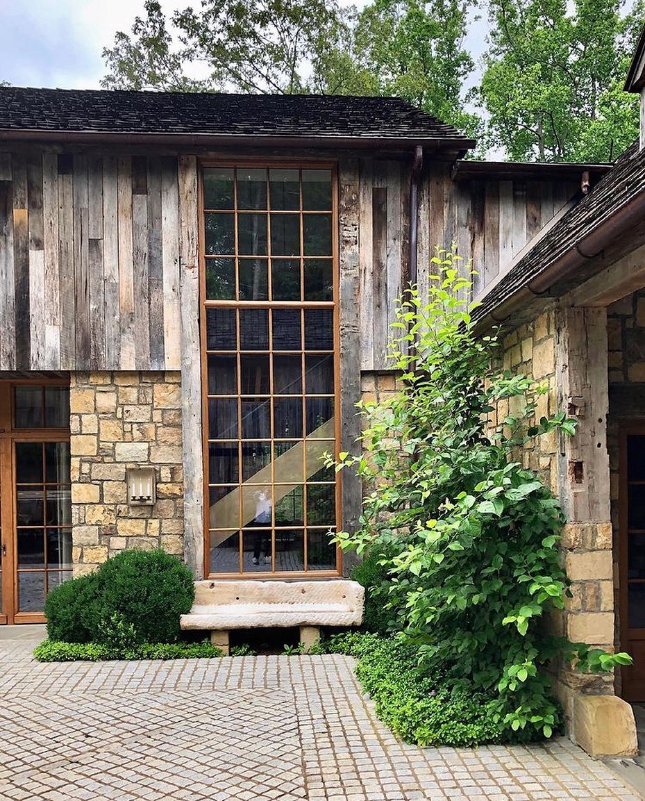 23 Rustic Home Exterior Ideas: Timeless Charm with Modern Touches ...