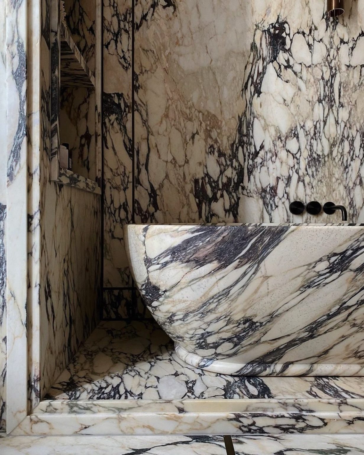 27 Stunning Marble Bathroom Ideas to Transform Your Space into a ...