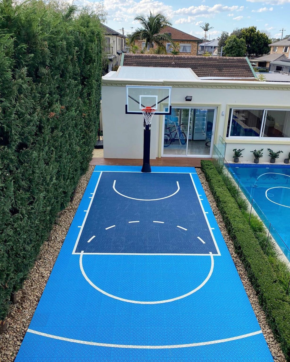 32 Backyard Basketball Court Ideas to Transform Your Outdoor Space ...