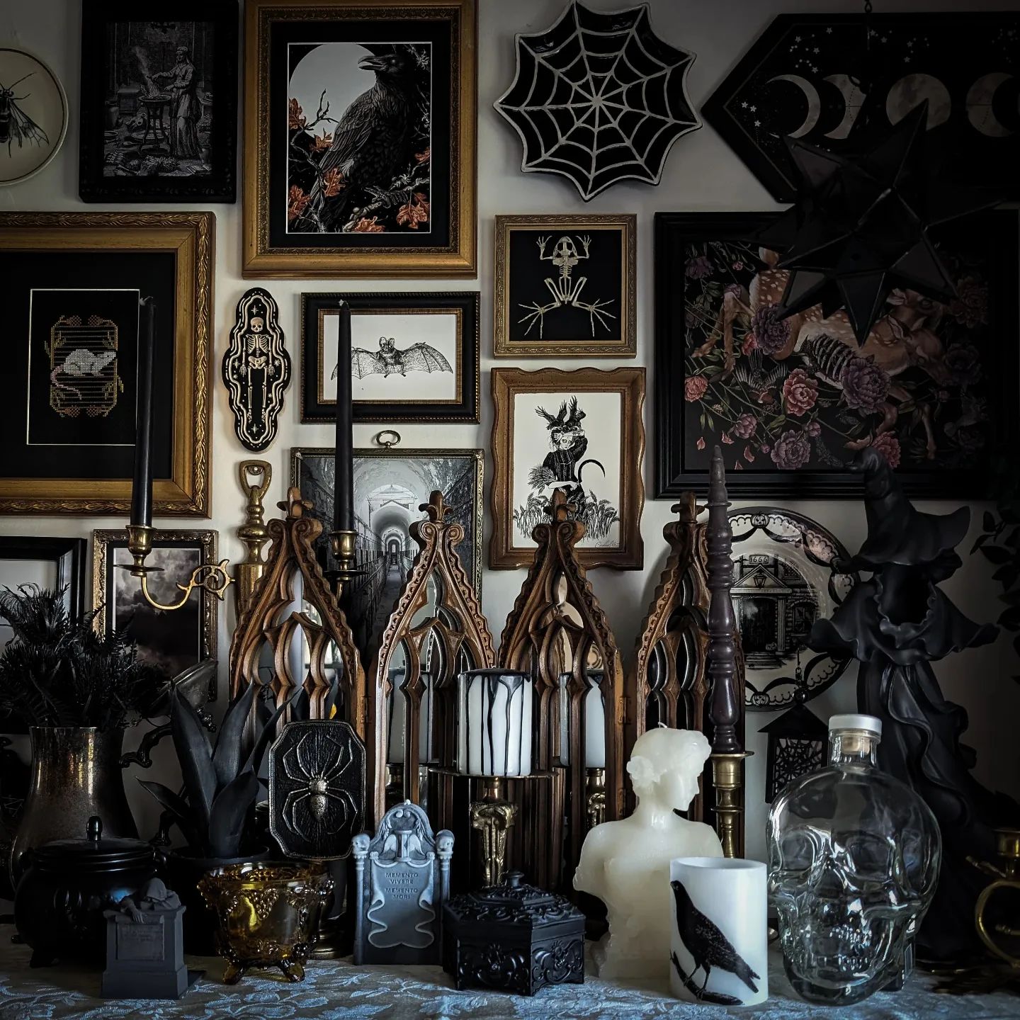 35 Gothic Decor Ideas to Transform Your Home into a Dark and Elegant ...
