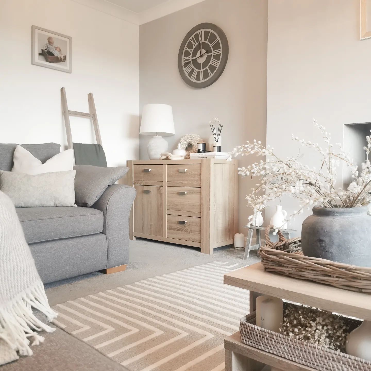 28 Sideboard Decor Ideas to Transform Your Home: Stylish Inspirations ...