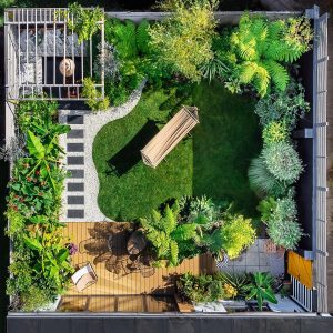 29 Garden Ideas for Small Spaces: Transform Your Tiny Backyard into a ...