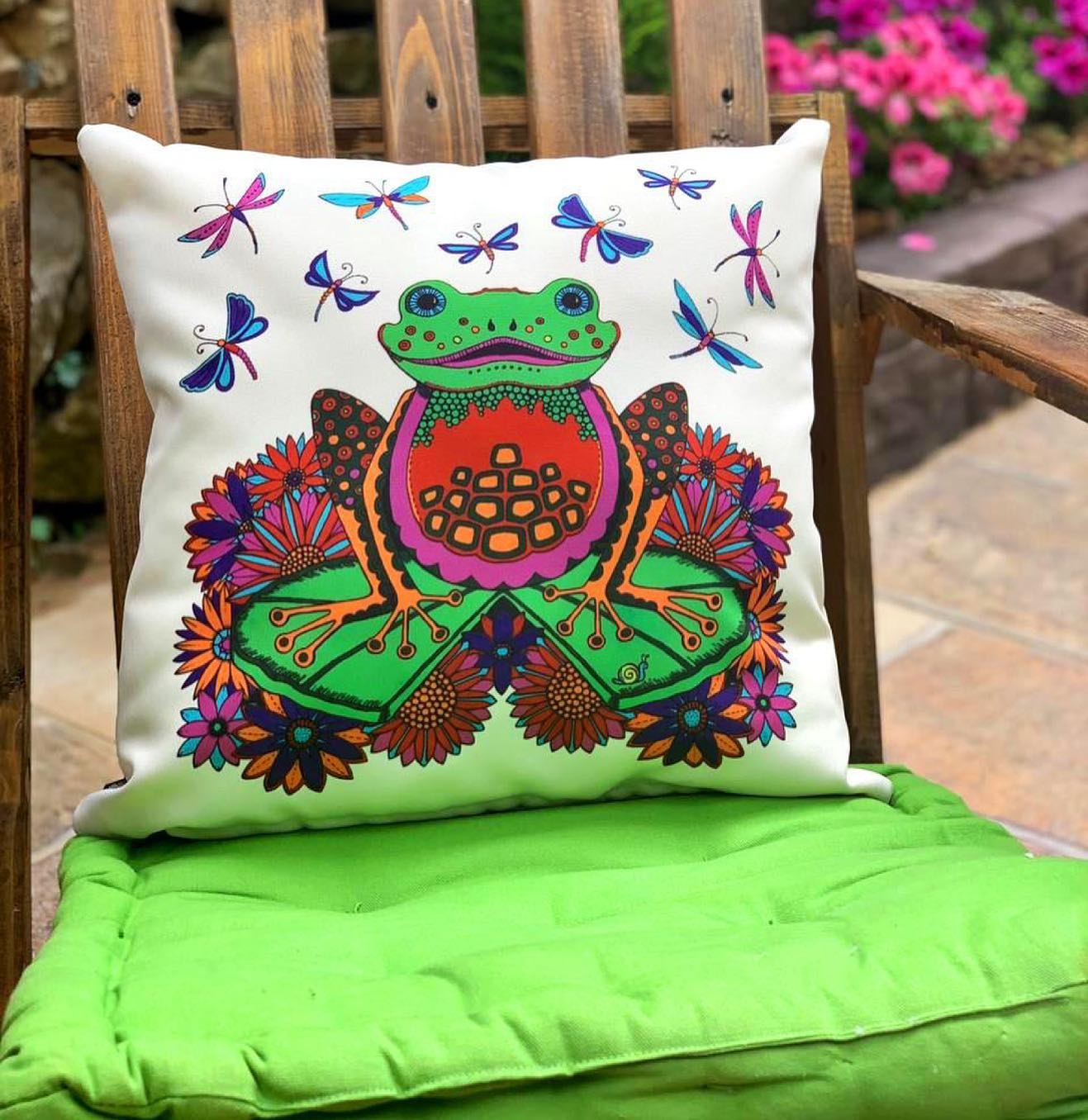 25 Colorful Throw Pillows to Transform Your Living Space with Style and ...