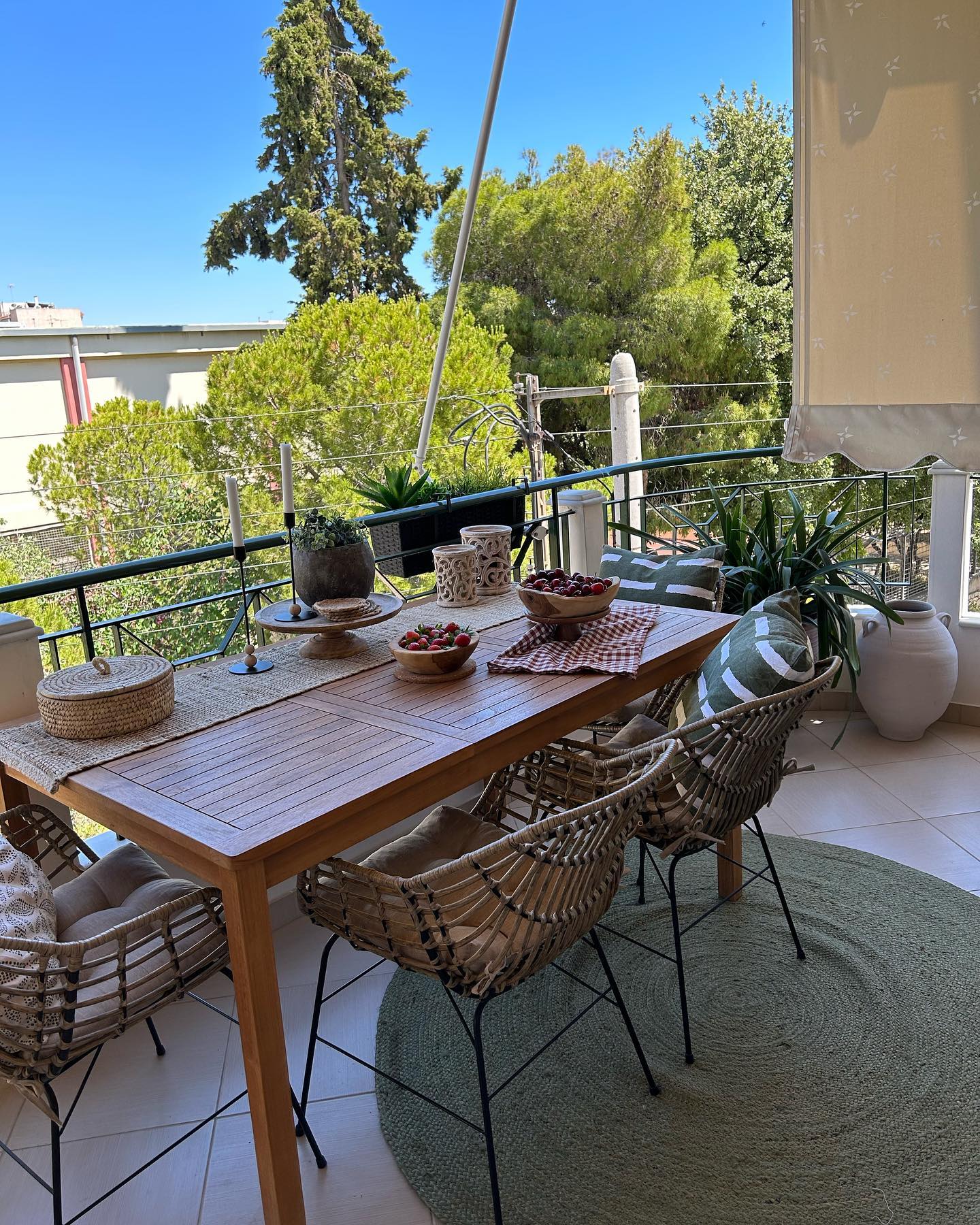 30 Stunning Balcony Decor Ideas to Transform Your Outdoor Space - placeideal.com