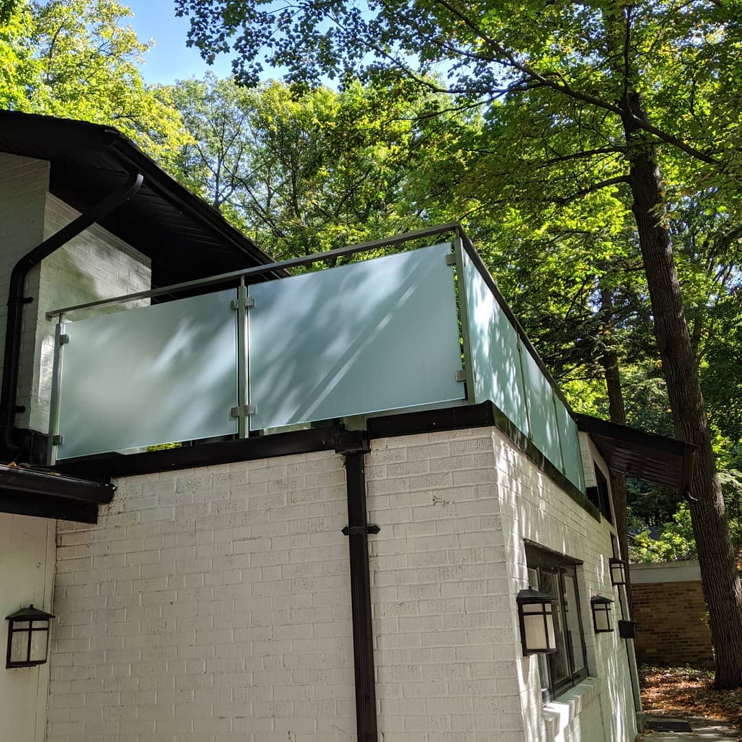 29 Balcony Railings Ideas for Modern, Rustic, and Stylish Outdoor ...