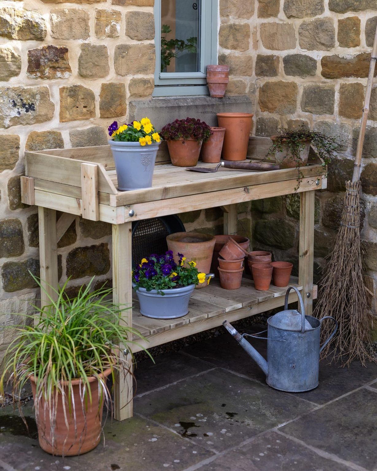 31 Potting Bench Ideas: Creative and Practical Solutions for Your ...