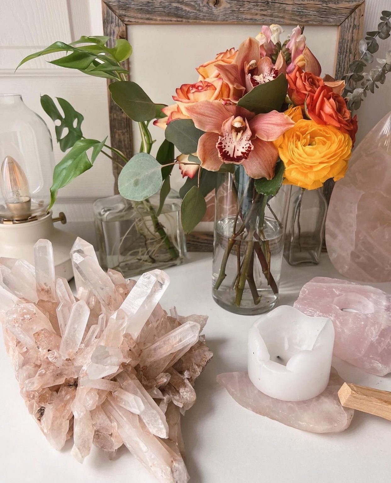 25 Crystal Decor Ideas to Transform Your Home with Elegance and Healing ...