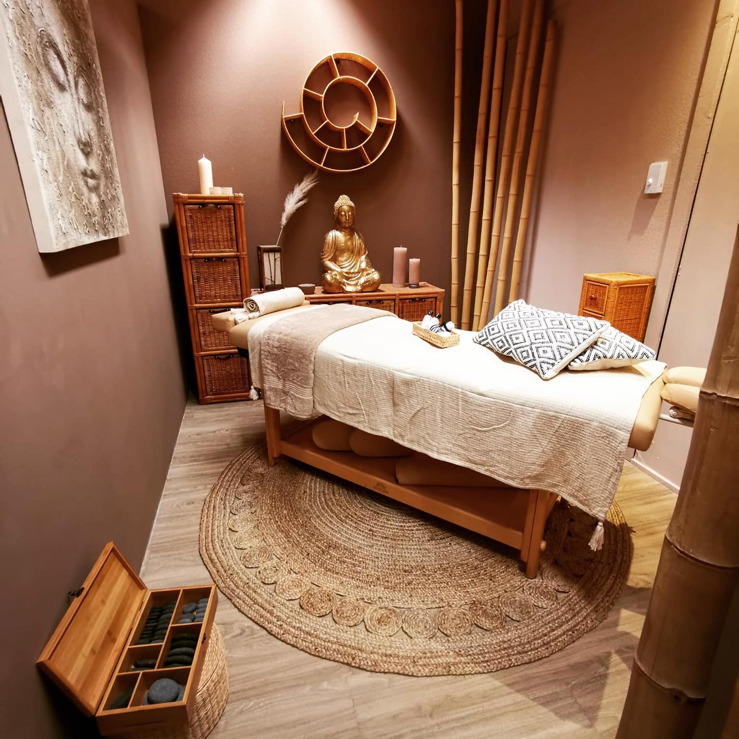 35 Massage Room Ideas: Transform Your Space into a Relaxing Zen ...