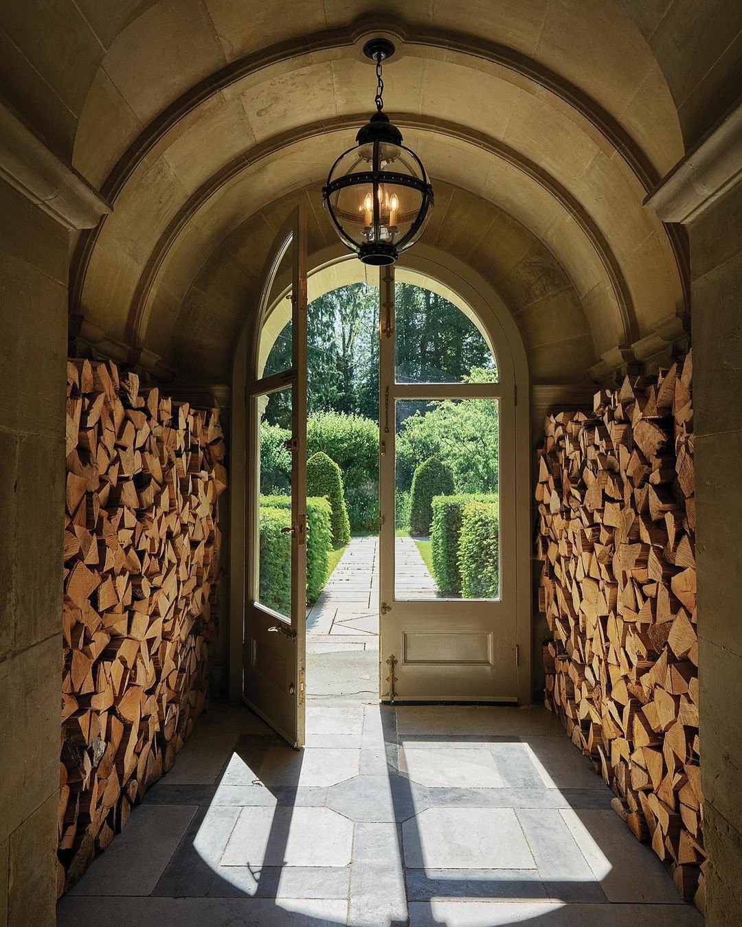 31 Firewood Storage Ideas to Elevate Your Home's Style and ...