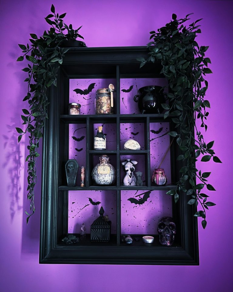 35 Gothic Decor Ideas to Transform Your Home into a Dark and Elegant ...