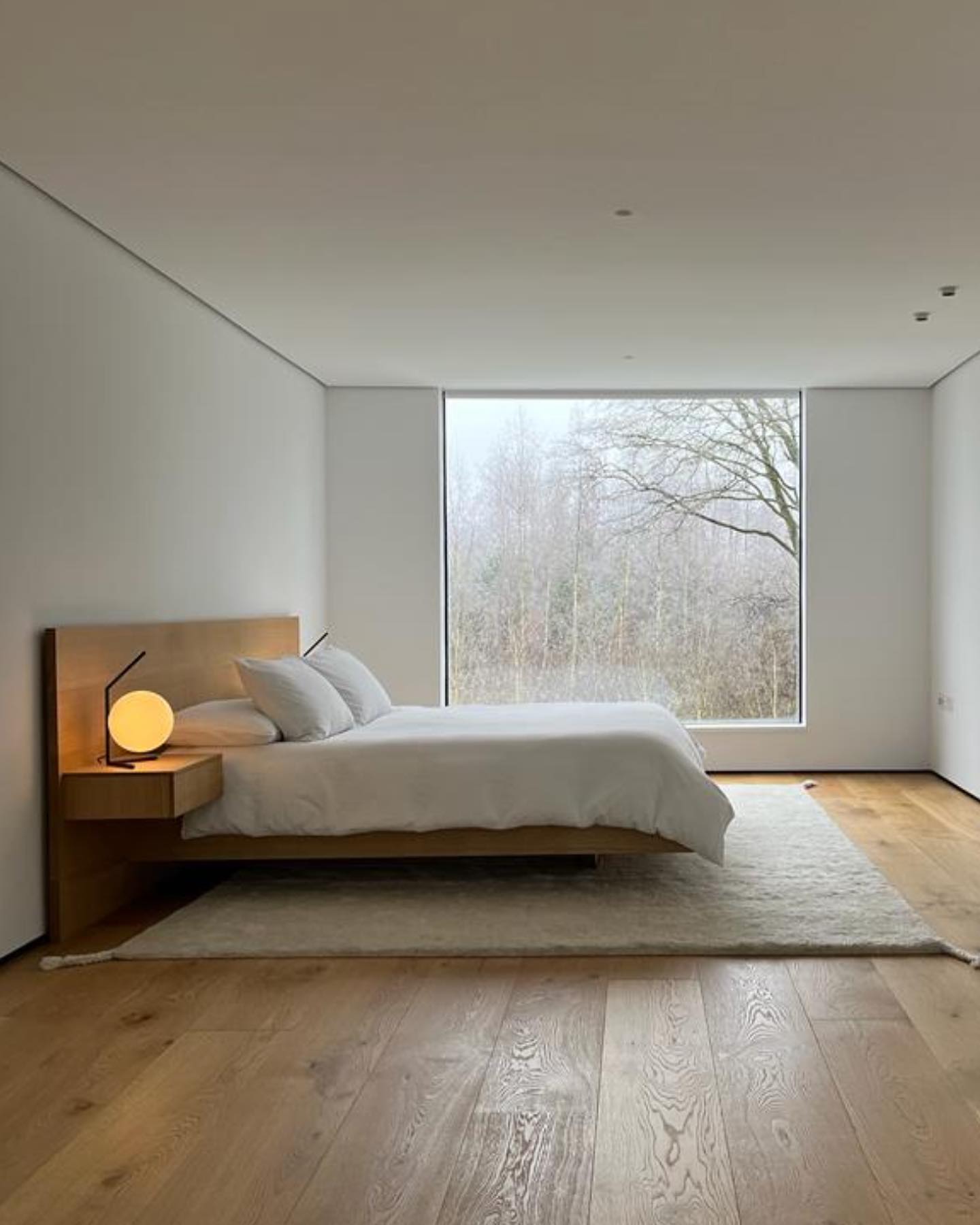 28 Floating Bed Ideas to Transform Your Bedroom with Modern Elegance ...
