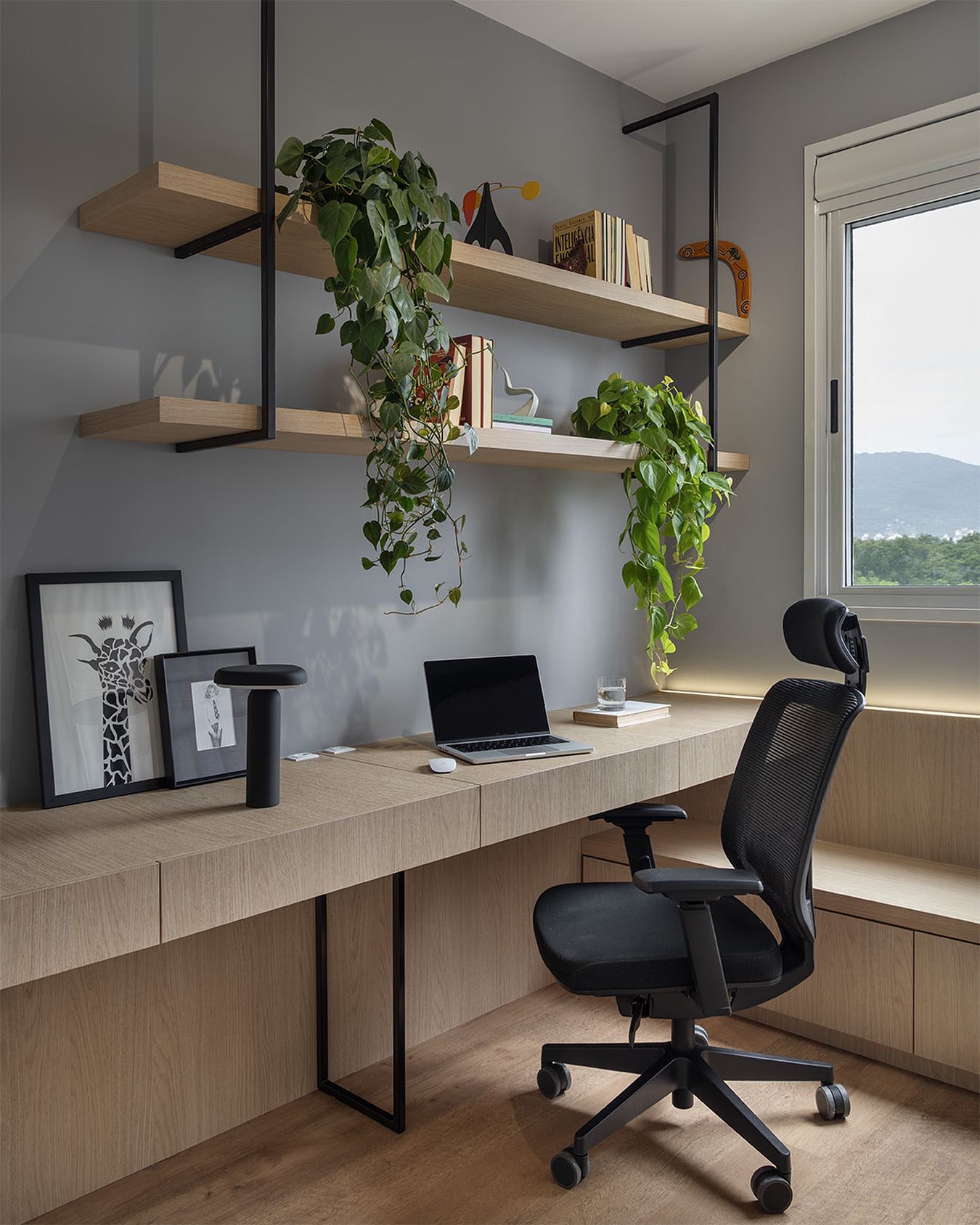 27 Minimalist Office Designs: Transform Your Workspace into a Modern ...