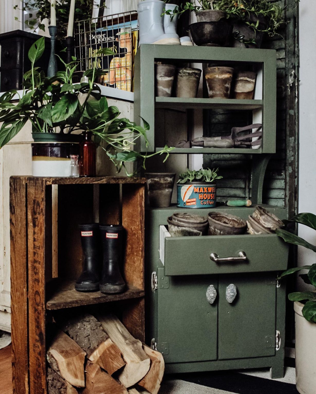 31 Potting Bench Ideas: Creative and Practical Solutions for Your ...