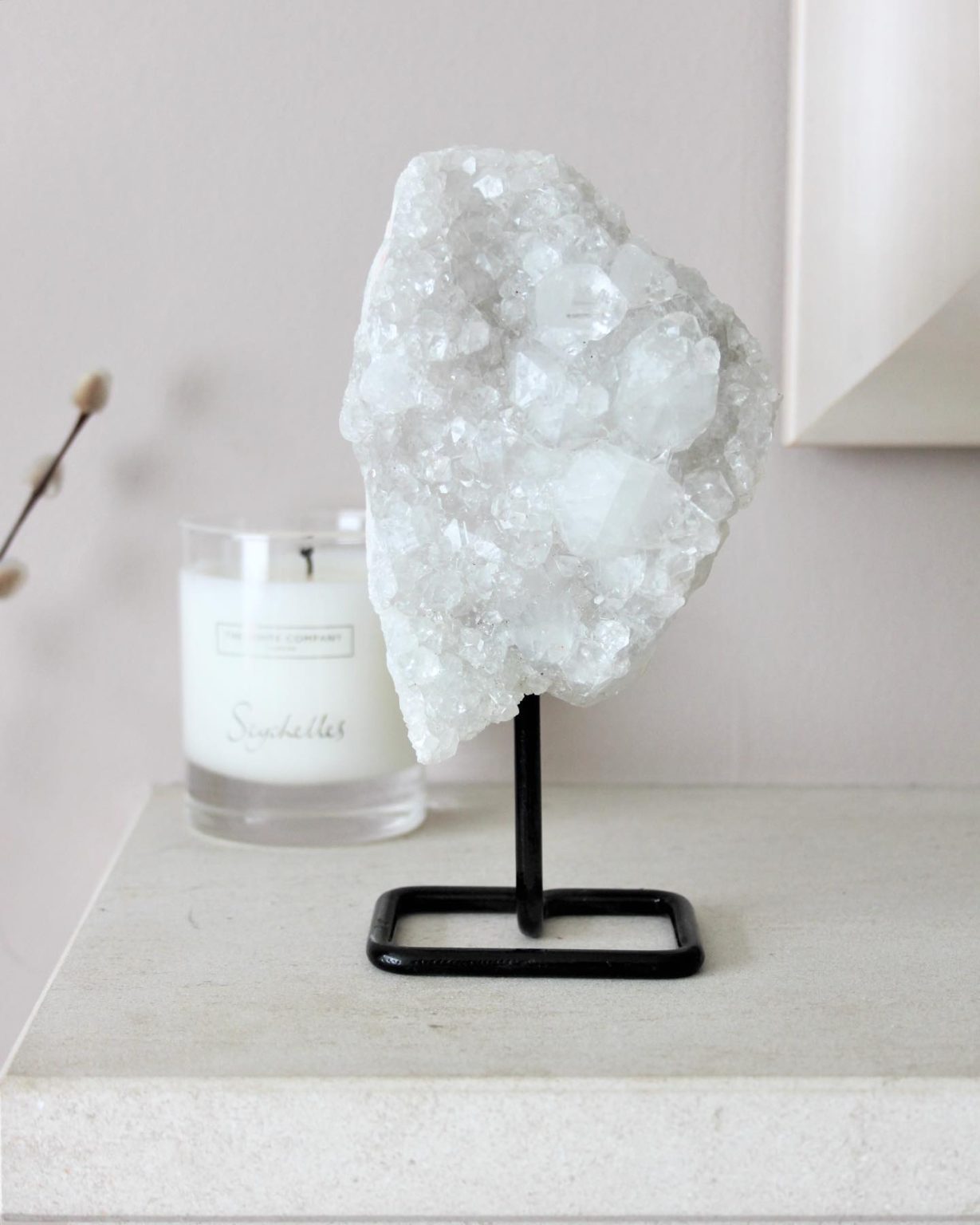 25 Crystal Decor Ideas to Transform Your Home with Elegance and Healing ...