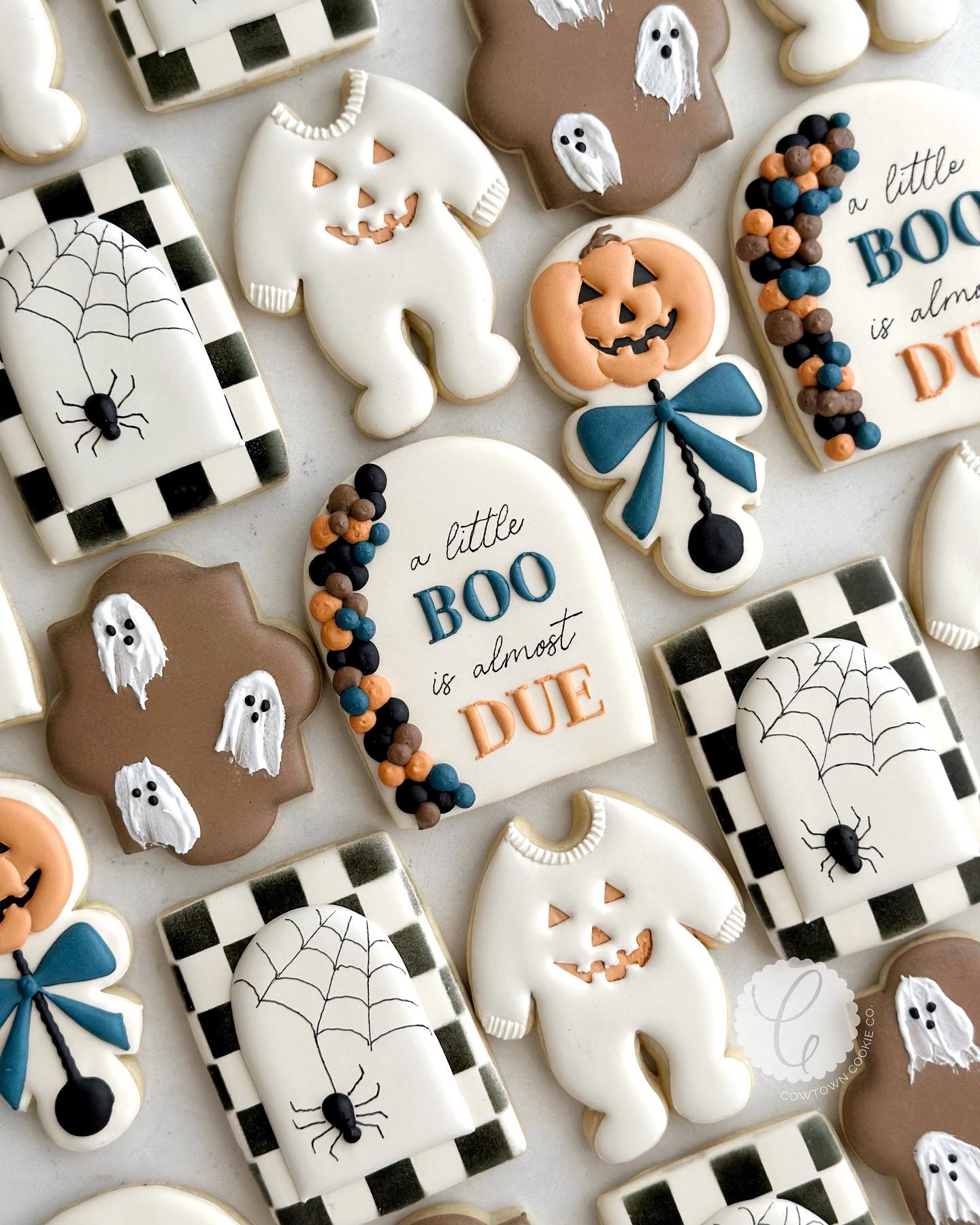 31 Halloween Baby Shower Ideas: Cute and Spooky Decorations for Boys ...