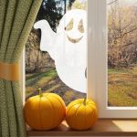 31 Halloween Window Decorations: Easy and Impactful Ideas for ...